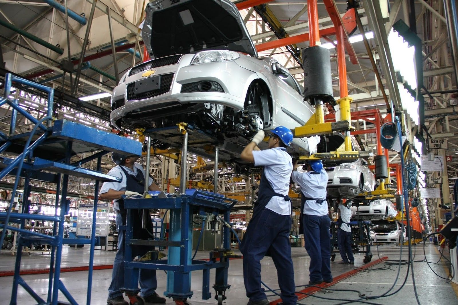 En 2019 Podría Perderse El 15 De Los Empleos En El Sector Automotriz